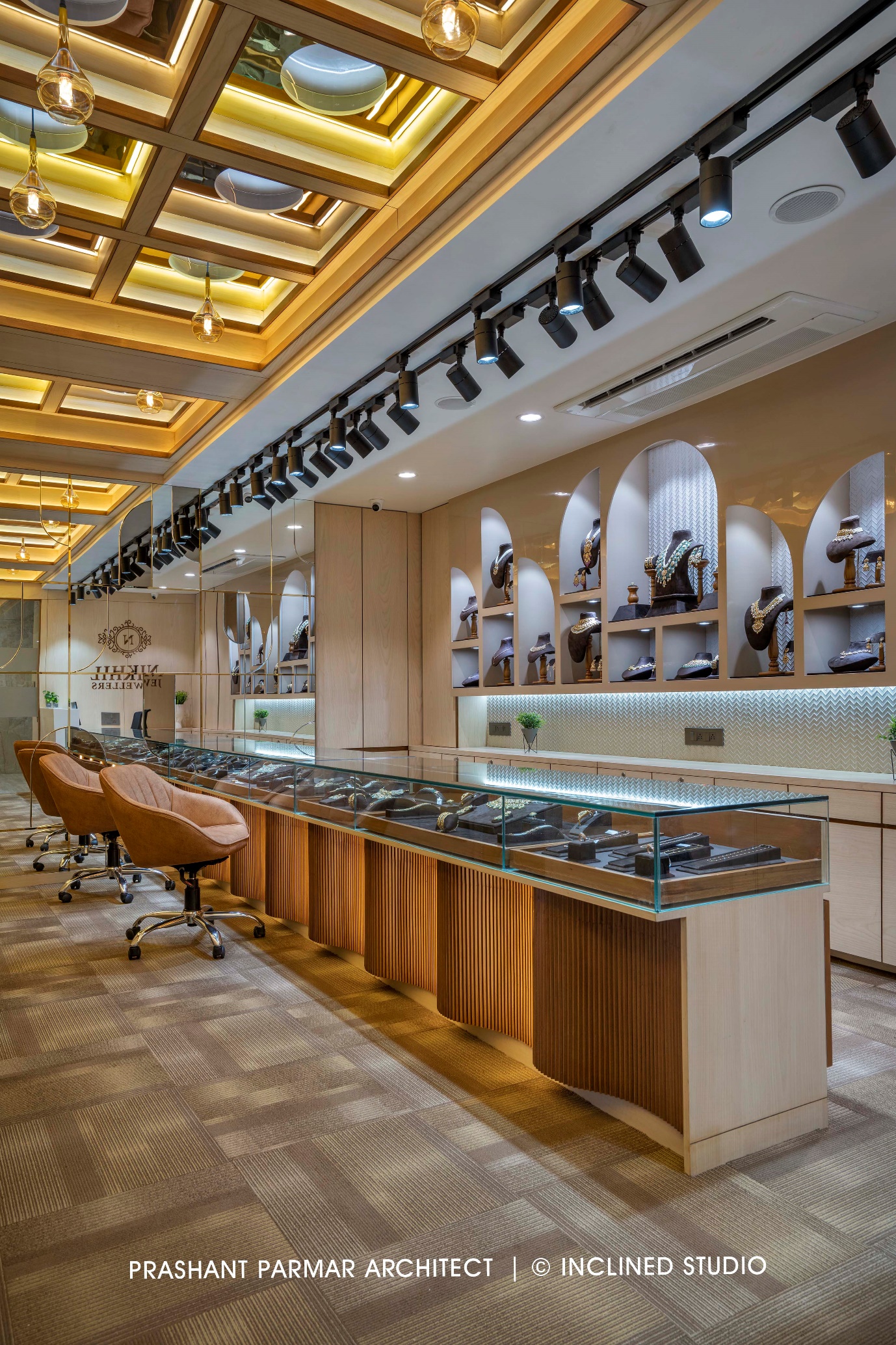 7 Luxurious Jewellery Shop Interior Design Ideas