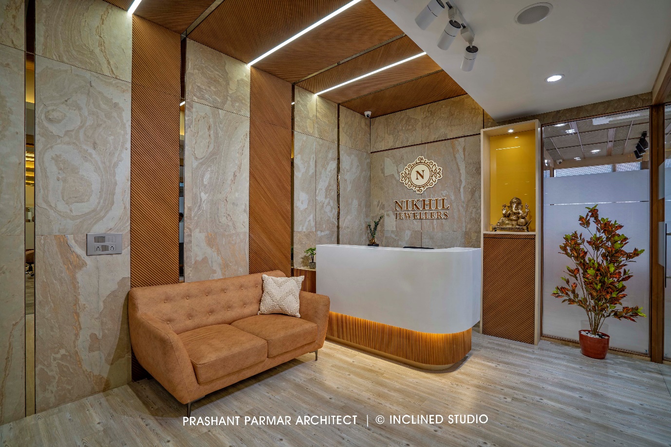 7 Luxurious Jewellery Shop Interior Design Ideas